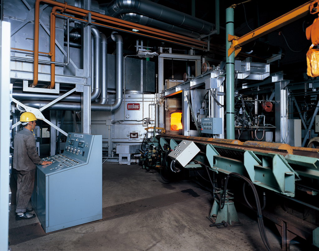 Die Forging Equipiment for Big Materials | 図南鍛工株式会社